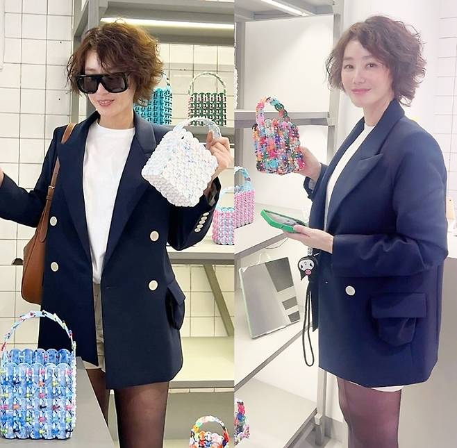 김성령 50대 하의실종 멋쟁이 은근 귀여운 블레이저 재킷 하의실종룩 패션엔