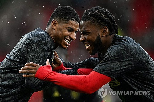 마이누 디알로 회이룬 쾅쾅쾅 맨유 뉴캐슬 3 2 격파ot서 자존심 지켰다 Pl 리뷰