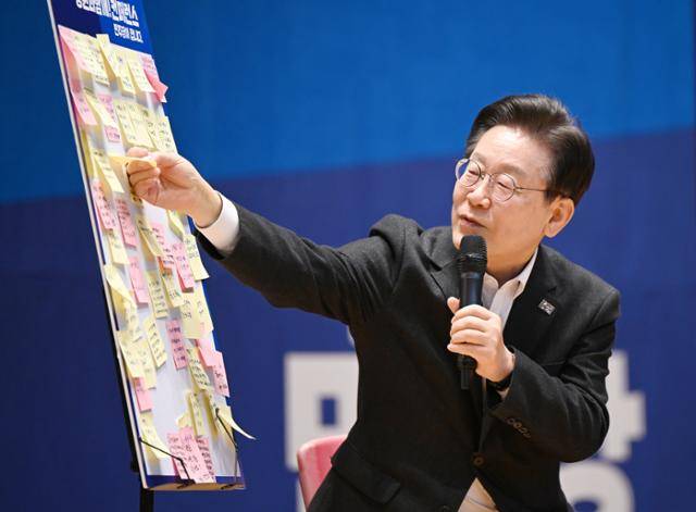 추미애 탈락에 당원 탈당 후폭풍 놀란 이재명의 당심 달래기