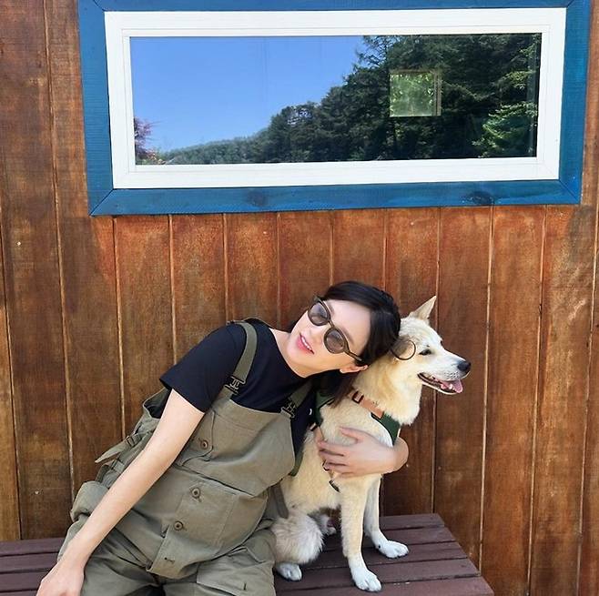 아유미 임신 9개월 만삭 D라인이 예쁜 멜빵 데이트 임신부룩 패션엔