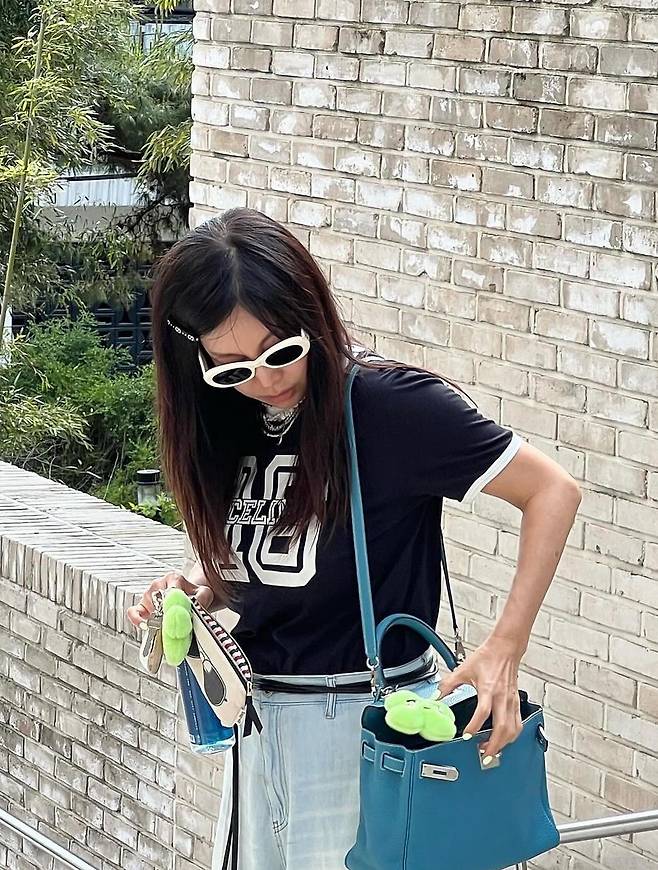 62세 황신혜 20대 같은 모습에 깜짝 롱 스트레이트 헤어핀 스타일링 뷰티는 내운명