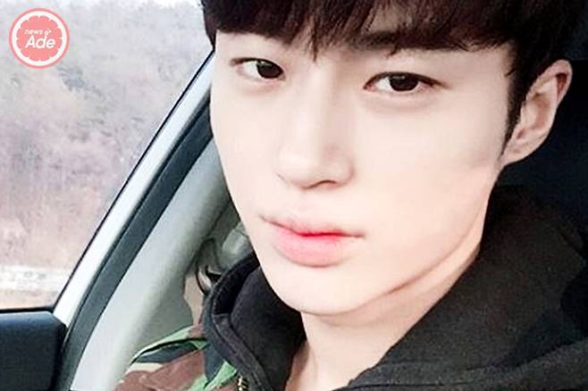 너무 말라 군대 못 갈까 일부러 살 찌웠다는 유명 男배우 반전 근황 뉴스에이드