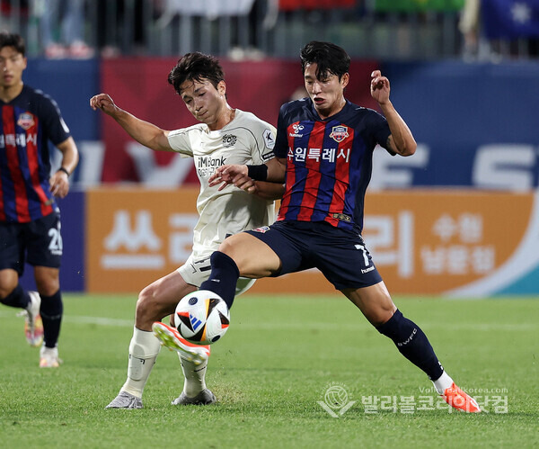 드리볼 공격하는 수원fc 정승원