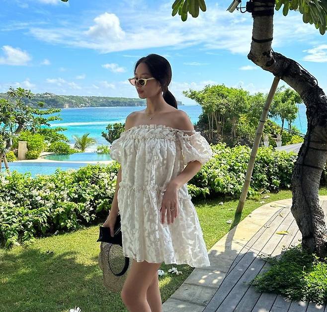 결혼♥9개월만에 임신소식 전한 28세 여배우출산후 관리법 셀럽뉴스