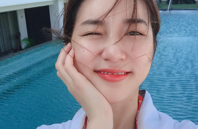 결혼♥9개월만에 임신소식 전한 28세 여배우출산후 관리법 셀럽뉴스