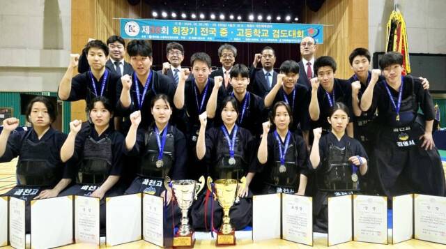 과천고 男 단체전 첫 패권女 권선우 시즌 3관왕