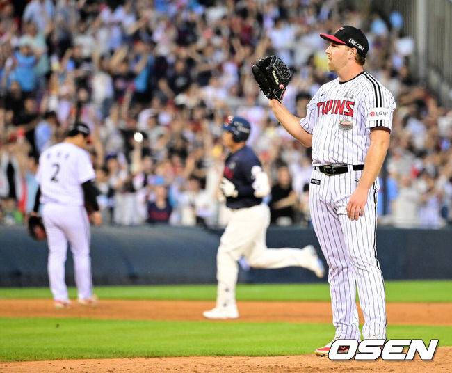 퇴출 위기→4연승→다승 단독 1위…14억 외인 1선발, 이제는 안심해도 될까