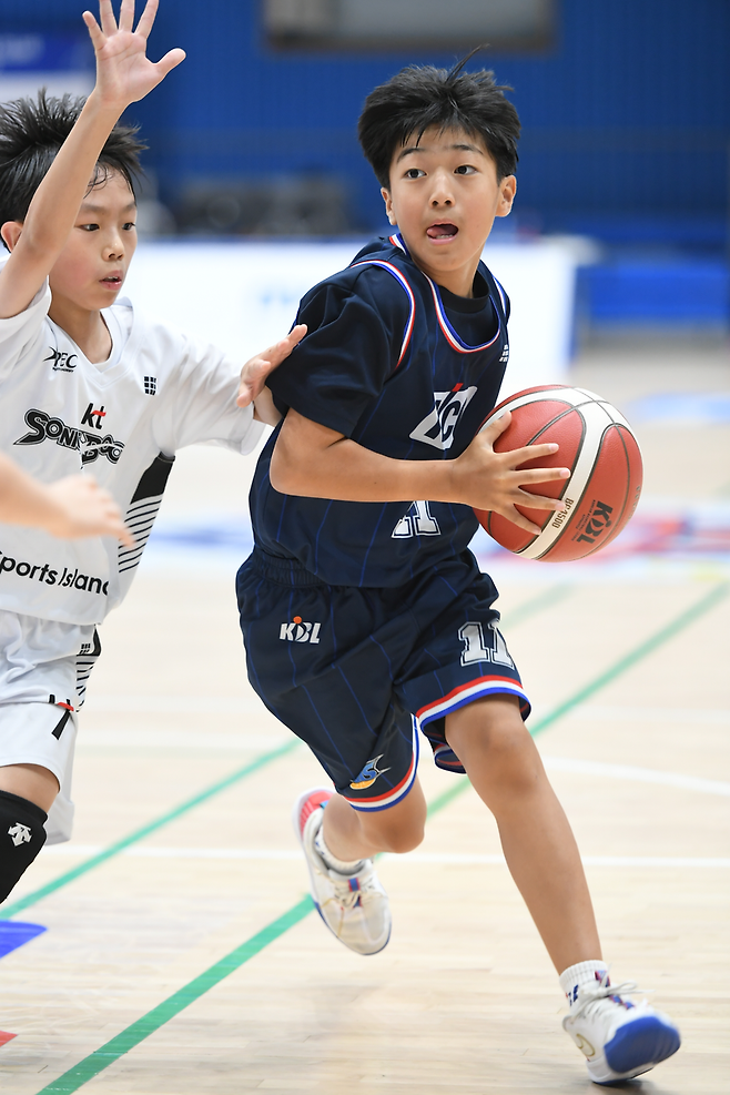 [KBL 유스 대회] ‘유소년 스타’ KCC U10 추온유, “유튜브 시작 후, 농구가 확 늘었다”