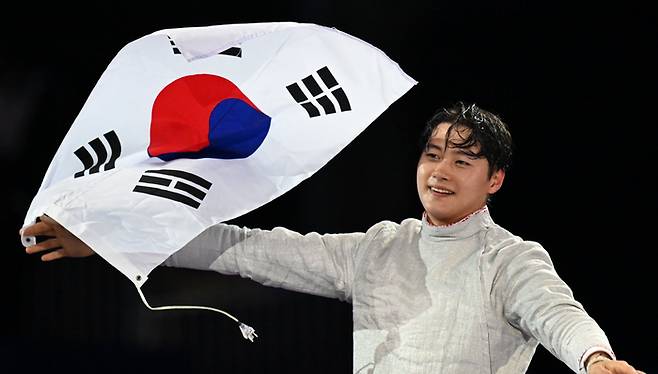 금 5개 목표랬는데 사흘 만에 이미 5개···더 나오면 과연 ‘초과달성일까 파리에서 생긴 일
