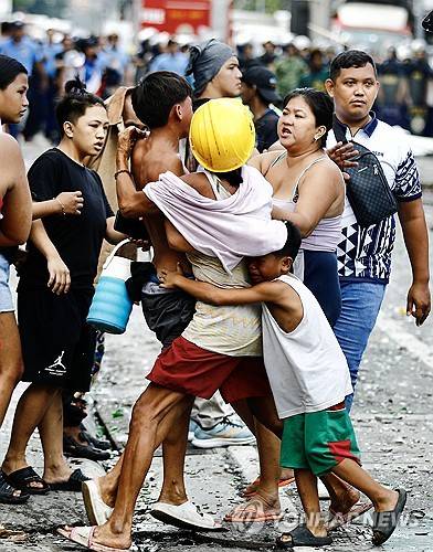 PHILIPPINES DEMOLITION RAID