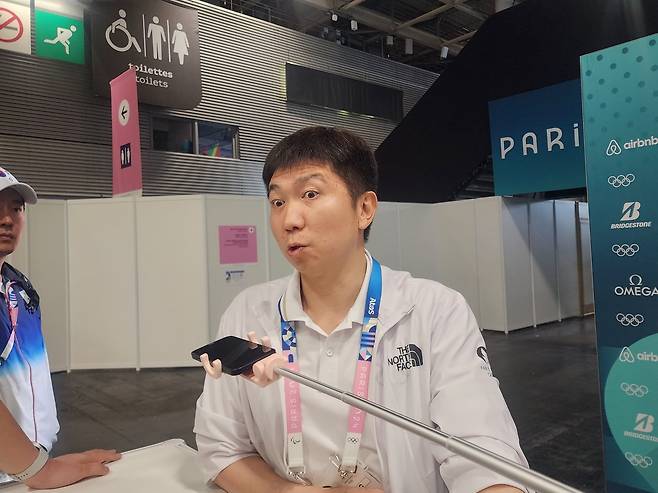 올림픽 유승민 선수위원 마지막 업무는 신유빈 동메달 수여