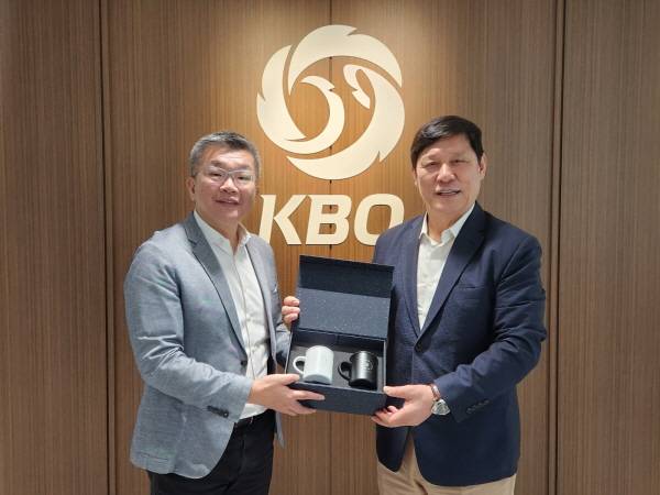 KBO 허구연 총재, 대만프로야구(CPBL) 치창 사이 총재 만나 양 리그 협력 방안 논의