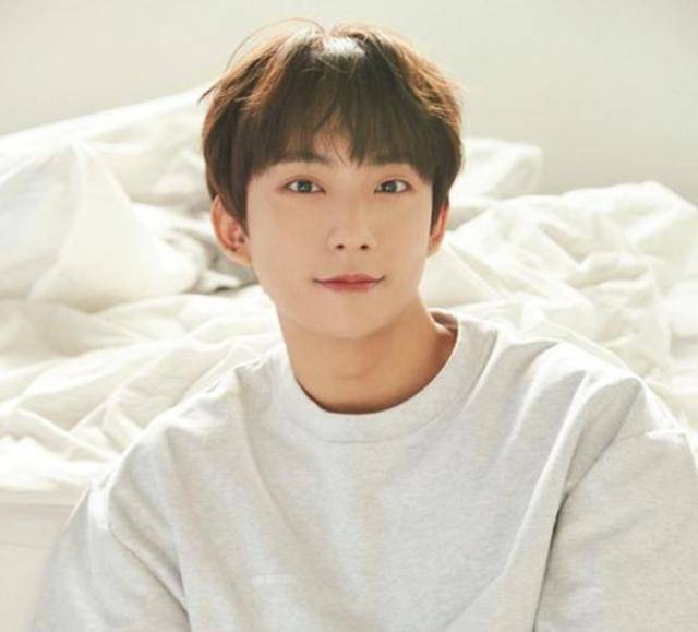 B1A4 공찬, 13년 만 WM 떠났다