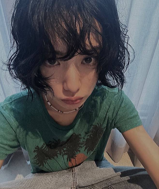 나나 힙하고 스타일리시한 단발 변신 빈티지한 미로펌 헤어스타일링 뷰티는 내운명