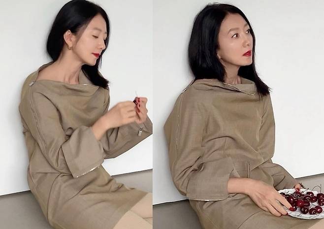 김희애 우아하고 고급스러운 중단발 세련된 50대 헤어스타일 완성 뷰티는 내운명