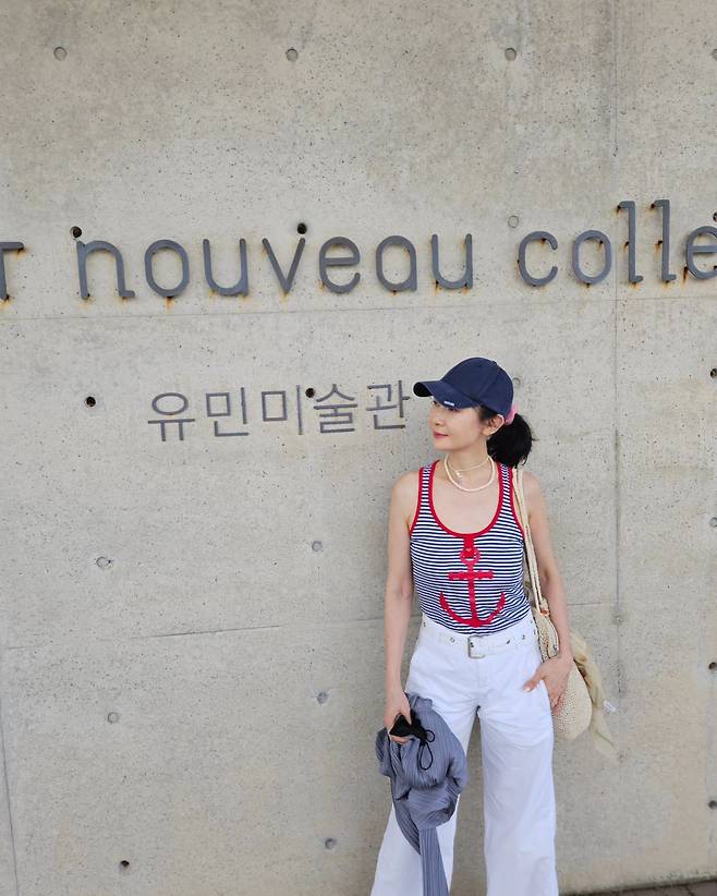 채시라 56세 맞아 마린룩으로 동안미모 뽐내는 원조미녀 스타픽
