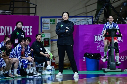 24 박신자컵 ‘1승 2패 청 후이원 케세이라이프 감독 후지쯔한테 배우고 싶은 점은