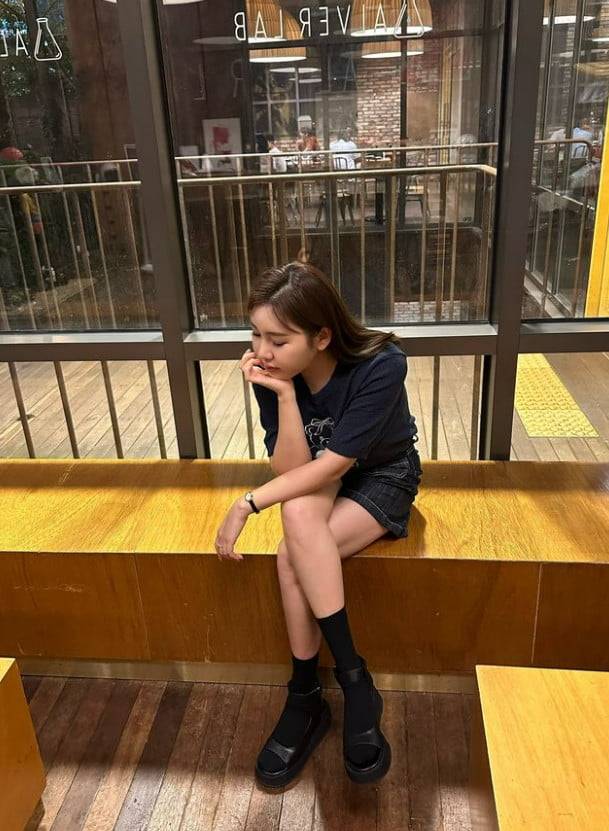'153cm'라면서요…'44kg' 송가인, 상체보다 긴 종아리로 우월 비율 인증