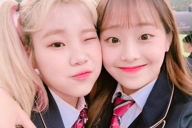지하철서 실제 모습 포착된 걸그룹 멤버가 공개한 반전 일상 사진 뉴스에이드