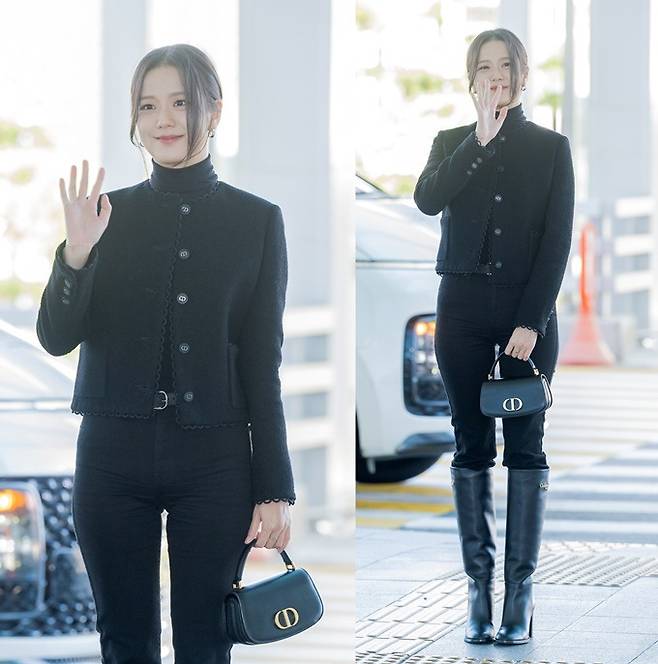블랙핑크 지수 디올의 요정 올블랙 스키니 수트룩 파리 패션위크 출국 패션엔