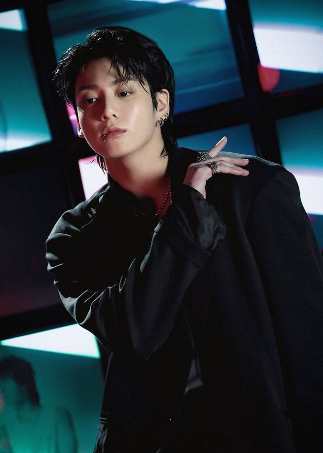 방탄소년단 정국 스포티파이 글로벌 앨범 차트 47주 연속 차트인亞솔로 최초·최장