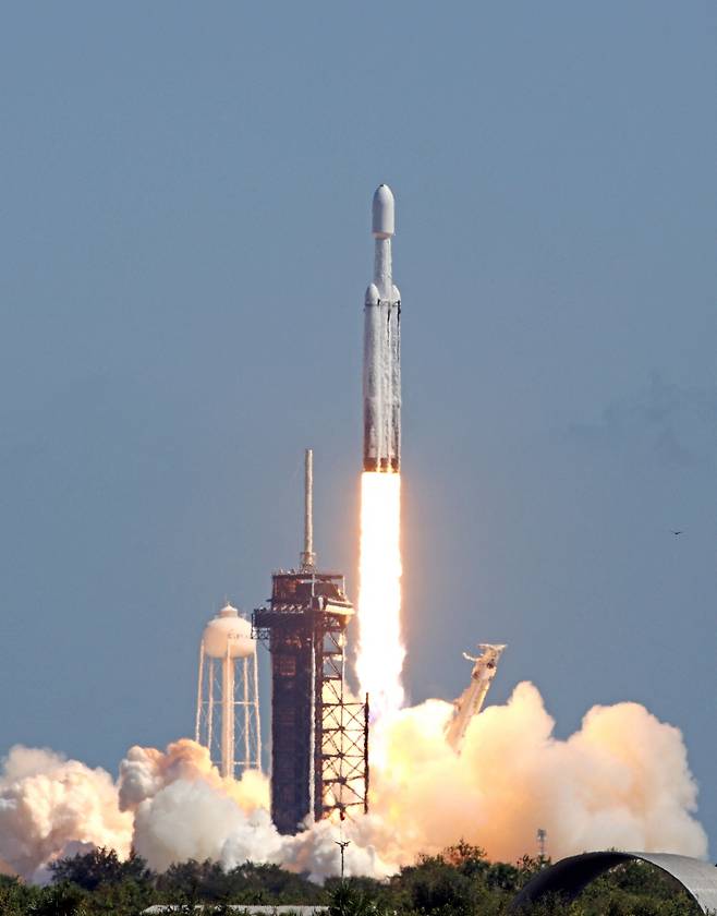 생명체 살 수 있을까” Nasa 목성 위성 유로파 탐사선 발사