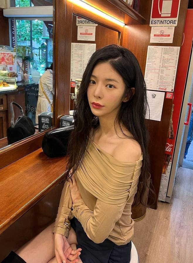 이 스타일로 분위기 점점 바뀌고 있는 장재인 근황 헤어핏