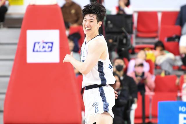 선수단 개편 소노 확 달라졌다 이정현 원맨쇼로 현대모비스 잡고 시즌 첫 승kt도 홈 개막전 승리