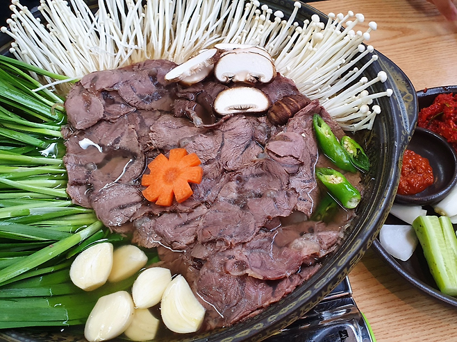 11월 1일은 한우데이 유통가 한우 반값 할인 행사 개시 생생비즈