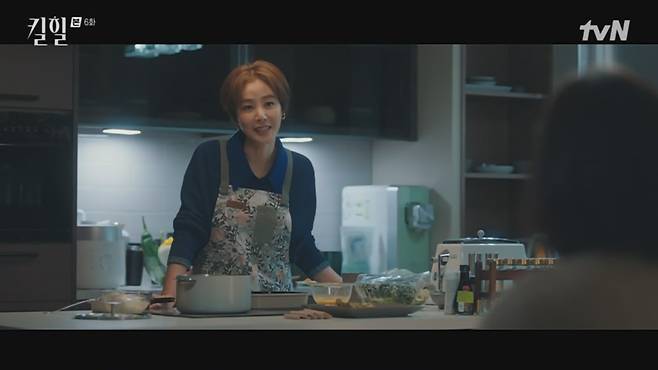 환갑 앞두고도 54kg, 20대 미스코리아 시절 미모 유지하는 여배우의 비결 | 스타와 라이프