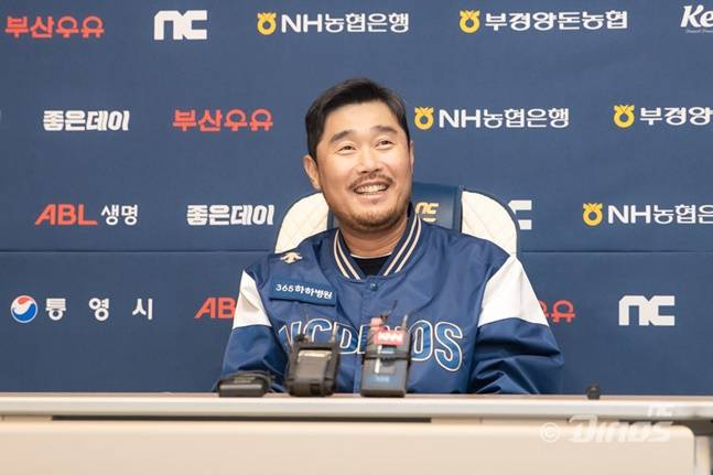이놈이 벌써 고참이 됐네 11년 만에 감독 선수가 된 이호준·박민우 Nc 문화 만들기 뜻 모은다