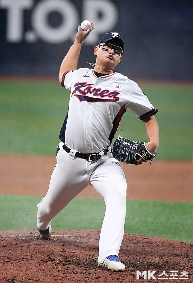 11월 155km 미쳤다! 김서현, 쿠바 상대 무실점 완벽 국대 데뷔전 [쿠바전 현장]