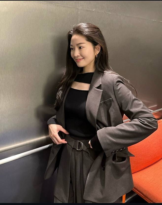 전진 아내 류이서 바지 위에 치마 두른 패셔니스타 차근차근 세련된 언밸런스 매니시룩 뷰티는 내운명