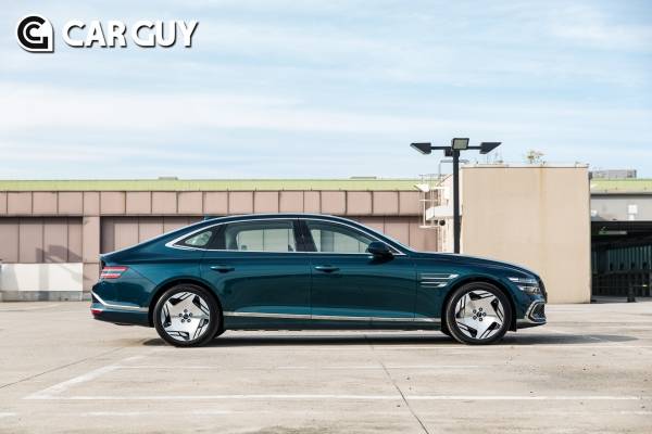 [시승기] 롱휠베이스 변신한 독보적 쇼퍼드리븐..제네시스 일렉트리파이드 G80 | 카가이