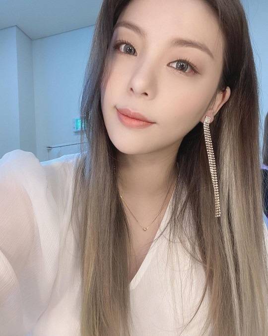 경력이 너무 화려한 에일리 예비신랑의 엄청난 프로필 연예는 내운명