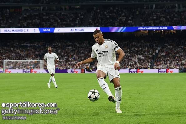 파리에서는 병장 축구 가능했는데 최악의 영입 음바페 결국 안첼로티 전술에 불만 폭발→psg가 그리워