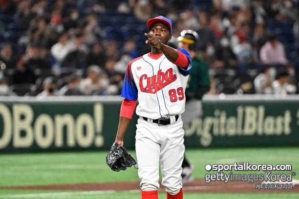 설마 우려가 현실 되나류중일호 Npb 1점대 Era 특급 에이스 日 다카하시 쿠바 모이넬로 차례로 만날 가능성↑