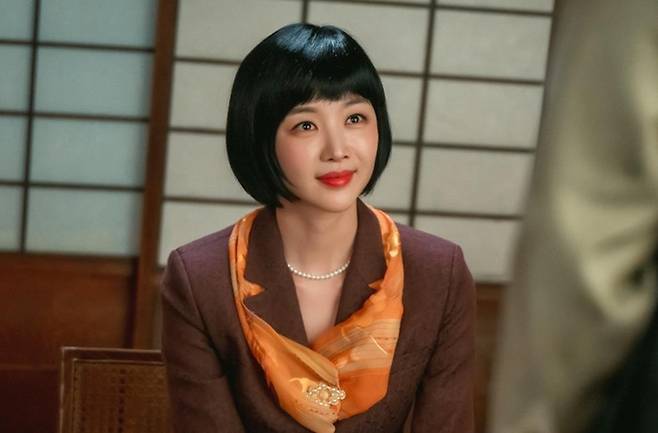 정년이에 잠깐 출연하는데 주연보다 너무 예뻐서 난리난 여배우 필더무비