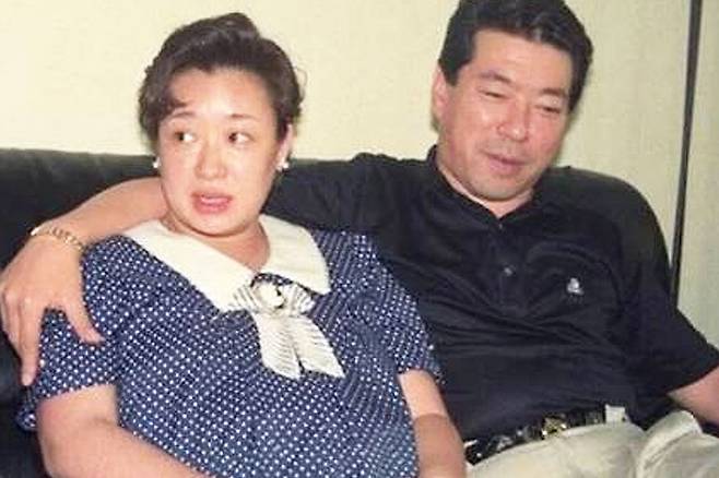 재혼한 남편 빚 200억 갚아줬는데 이혼 당했다는 유명 여가수 뉴스에이드