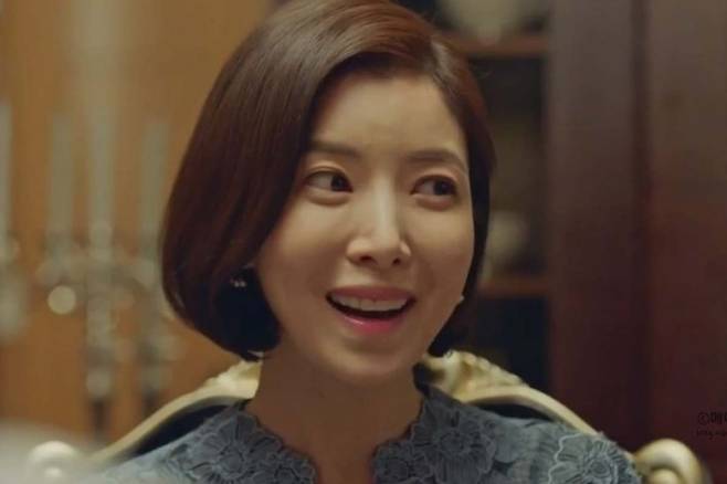 데뷔하자마자 매니저에게 돈 빌려 10배로 갚았다는 여배우 정체 뉴스에이드