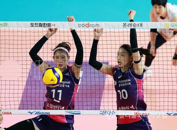 김연경 김수지 블로킹 5개 유효블로킹 11개 합작 부키리치 막아낸 블로킹
