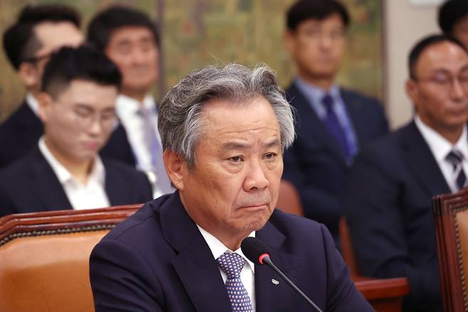 이기흥 회장 직무 정지 체육회 김오영 대행 체제 운영
