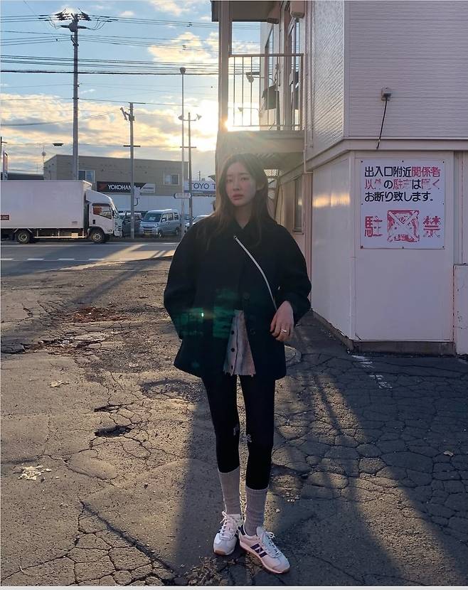 차정원 추운 날씨에도 짧게 입는 멋 미니 데님 하의실종 코트룩 뷰티는 내운명