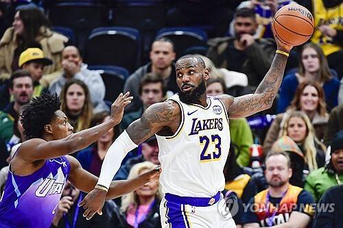 Nba ‘르브론·ad 더블더블 활약 레이커스 접전 끝에 유타 제압