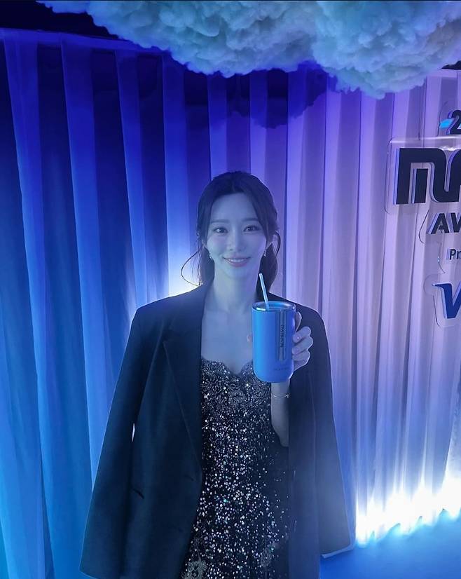 이주빈 단발 퀸에서 웨이브 여신으로 어떤 스타일도 찰떡 소화 뷰티는 내운명