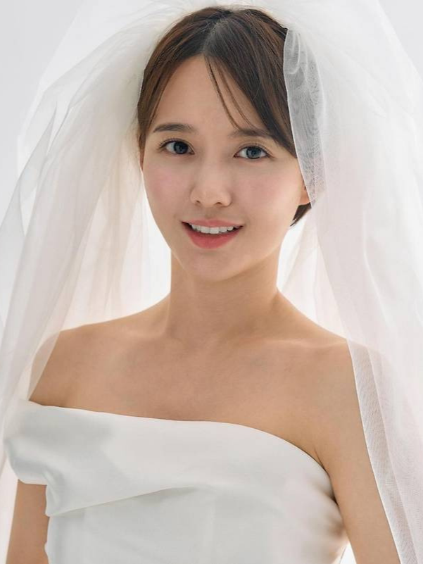 남보라 13남매 장녀의 새로운 시작 눈부신 5월의 신부 웨딩드레스 스타와 라이프