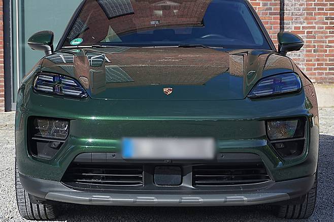 제네시스 보다 싸다 가격 파괴한 포르쉐 Suv 마침내 한국 상륙 오토포크