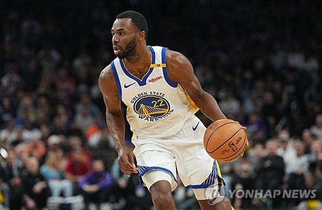 Nba 패패패패패 Gsw에 또 찾아온 악재커리와 그린 명단 제외 위긴스까지 출전 불투명