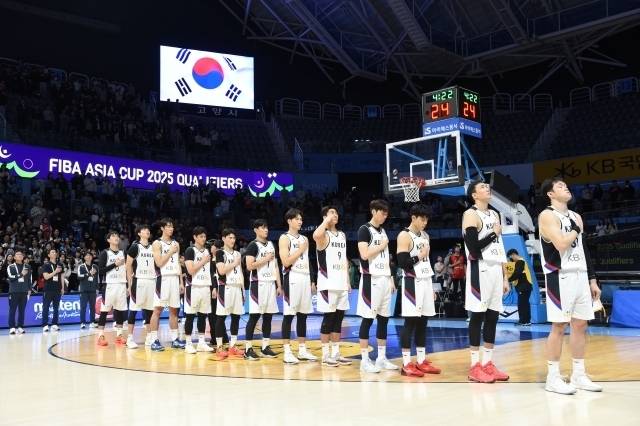 ‘바닥없는 추락 대한민국 농구 Fiba 11월 랭킹 54위로 또 내려앉아올림픽 목표 아직은 ‘꿈이다