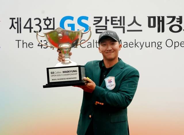 [정대균기자가 만난 사람] ‘하이브리드형 골퍼의 상징’ 김홍택 “내년은 다승이 목표”